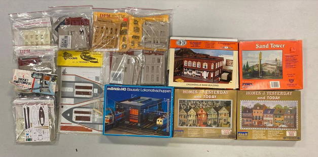 15 Misc. Ho Ga. Building Kits