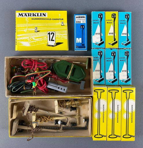 Group of Marklin HO Scale Lights and Signs - Sep 24, 2022 | Matthew ...