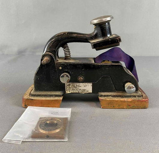Lehigh Valley Rr Cosmo Date Stamper Model No.2