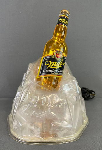 Miller Genuine Draft Light Up Advertising Beer Sign