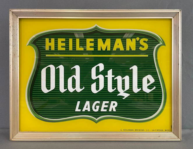 Vintage 1940s Old Style Lager Light Up Advertising Beer Sign