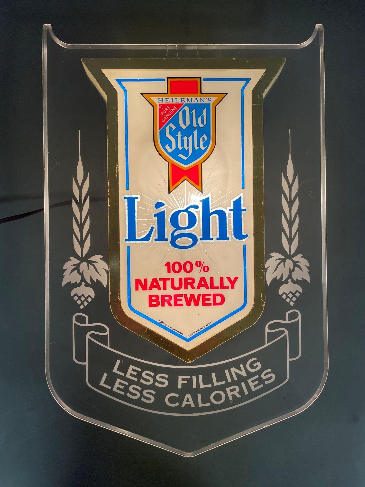 Heilemans Old Style Light Beer Light Up Advertising Sign (#0110) on Feb ...