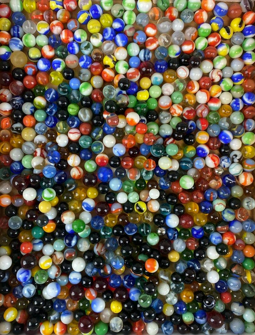 Group Of 300+ Assorted Marbles Auction