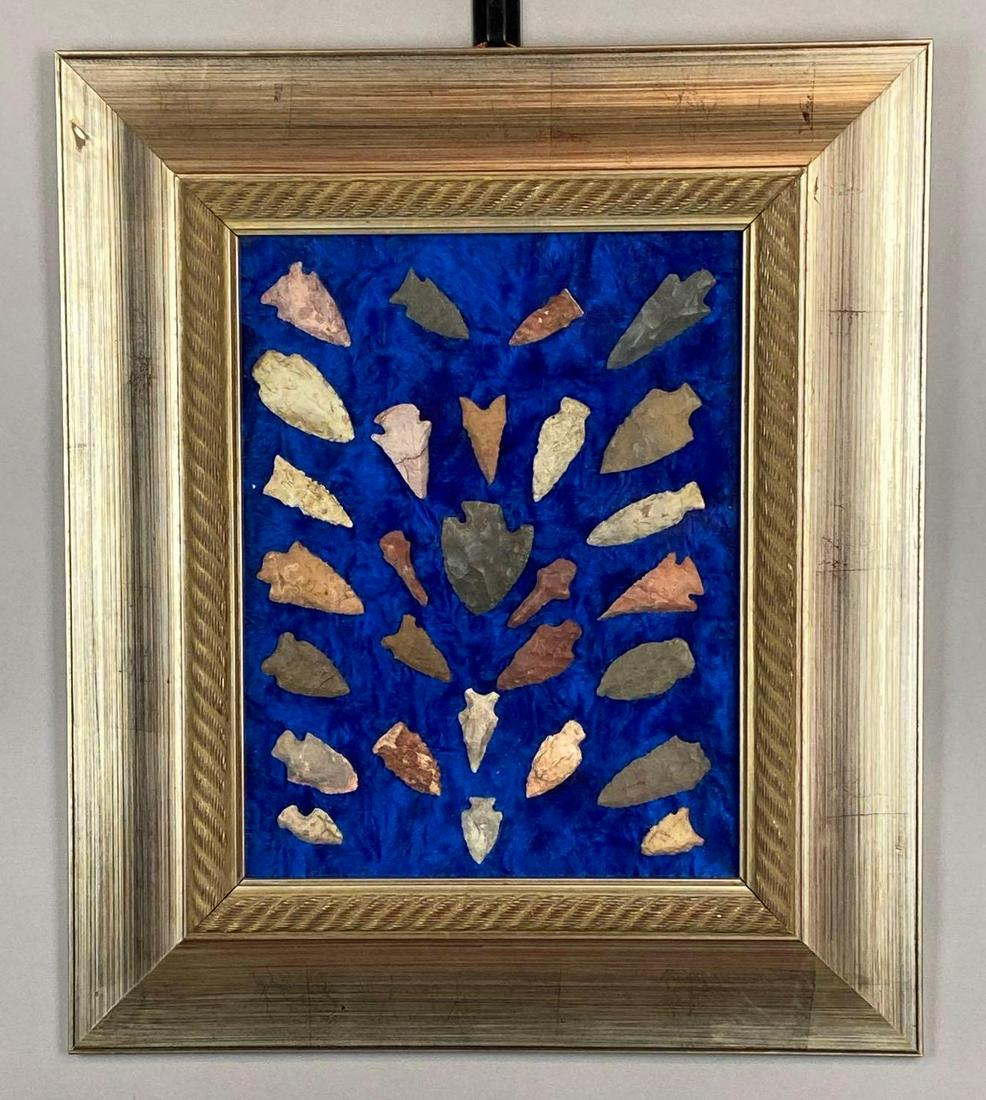 Native American Arrowhead Shadowbox Display Auction Native American Arrowhead Shadowbox Display Auction