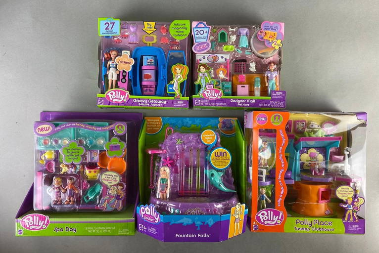 Group Of 5 Mattel Polly Pocket Doll Sets