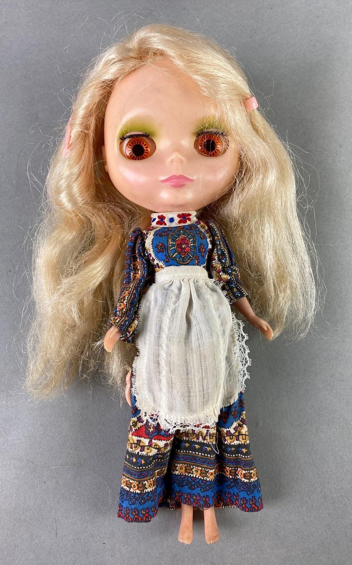 Vintage Kenner Blythe Fashion Doll Auction