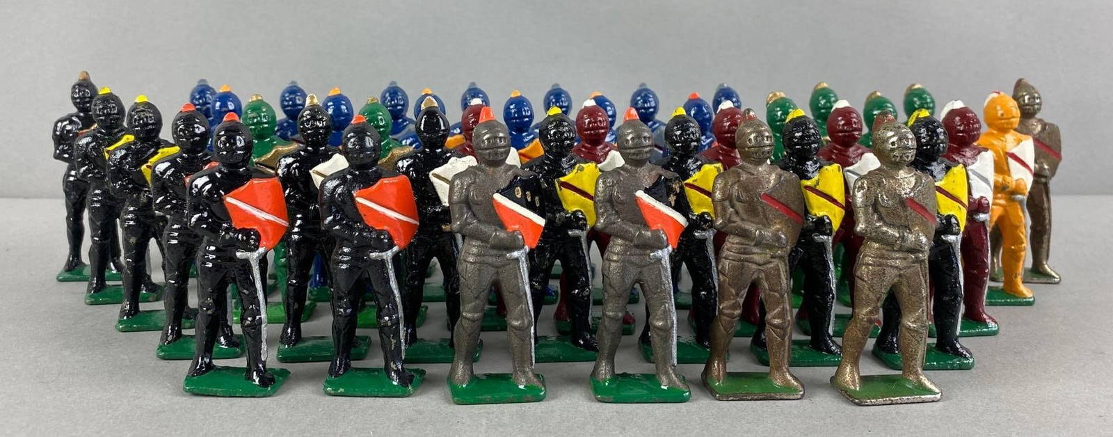 Group Of 30+ Assorted Knight Metal Figures Auction