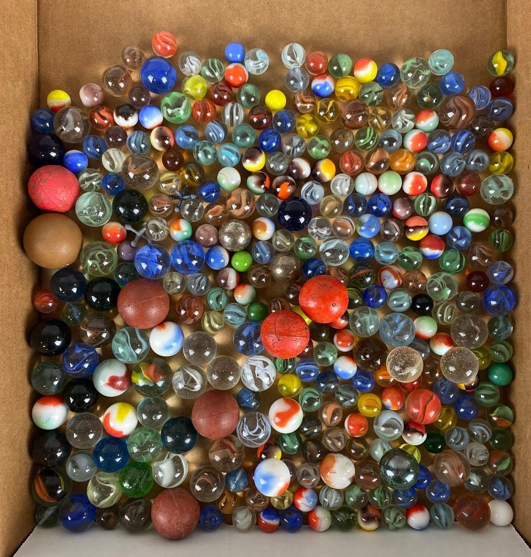 Group Of 300+ Assorted Marbles And Rubber Jacks Balls Auction