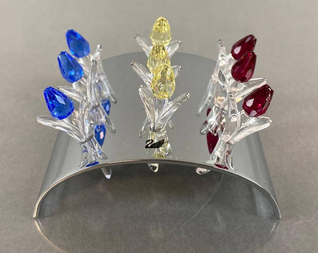 Swarovski Crystal Society Miniature Tulips On Display With Box Auction