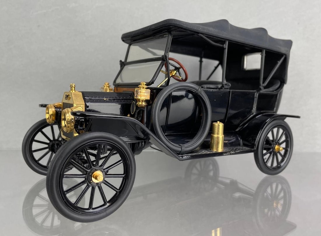 Franklin Mint 1913 Ford Model T Die Cast Car With Box