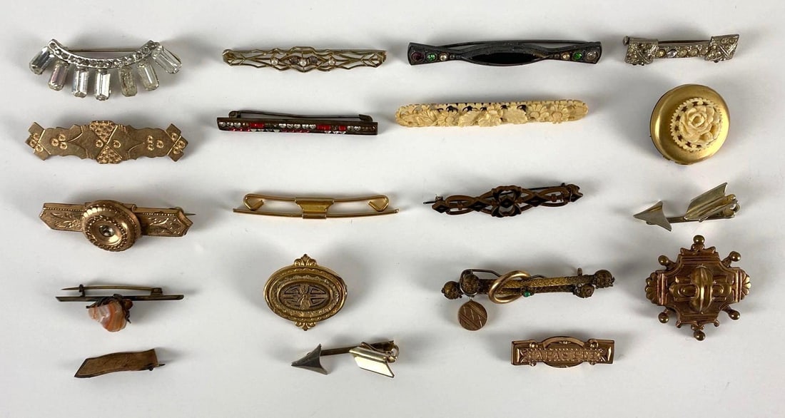 Group Of 19 Victorian Era Pins And More Auction