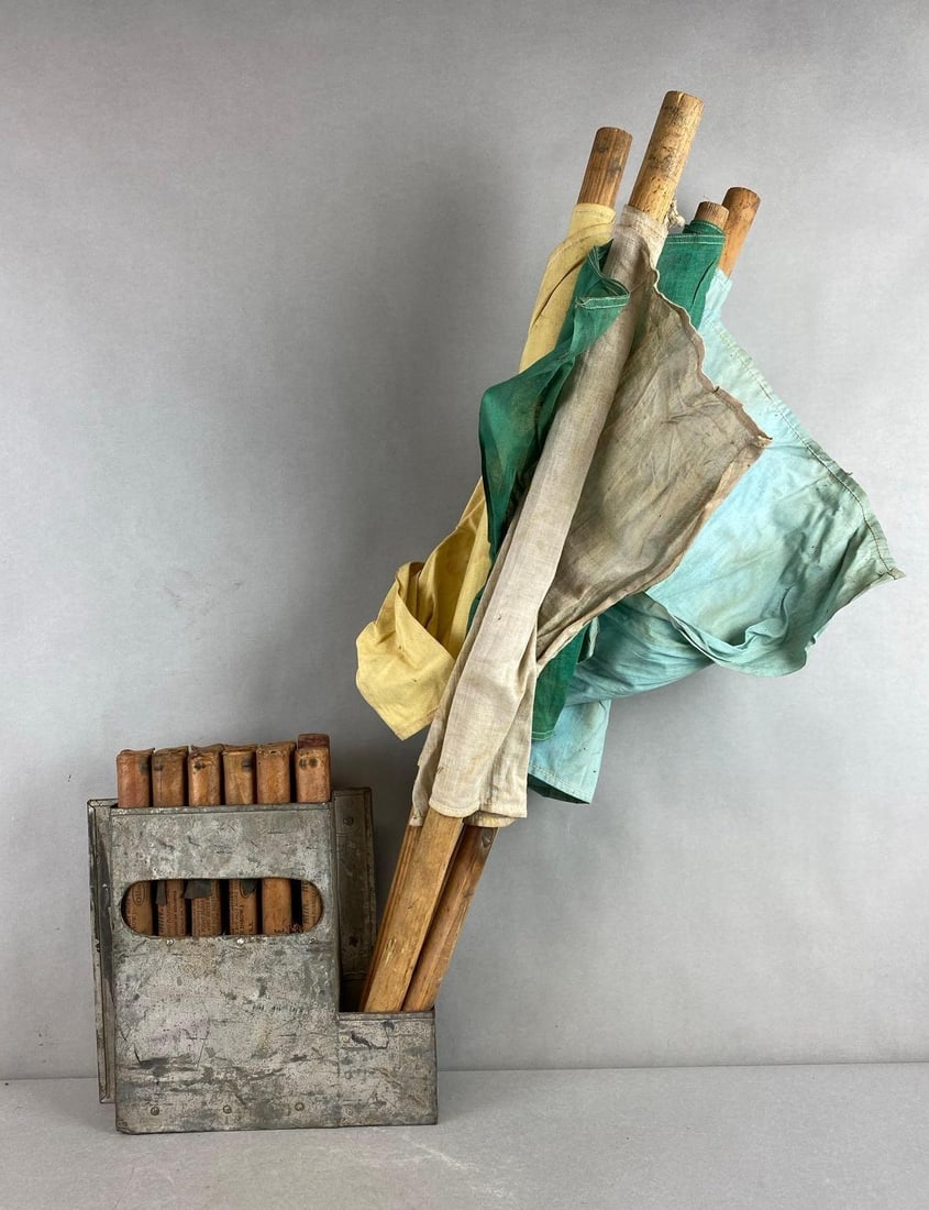 Railroad Stationary Flag And Flare Signal And Safety Kit