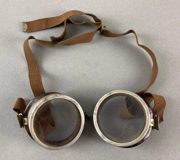 Vintage Cb&q Railroad Duralite Sanitary Safety Goggles