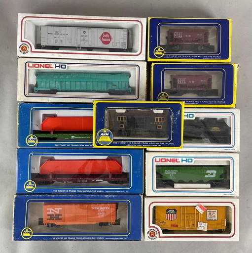 Group Of 11 Ho Scale Freight Train Cars