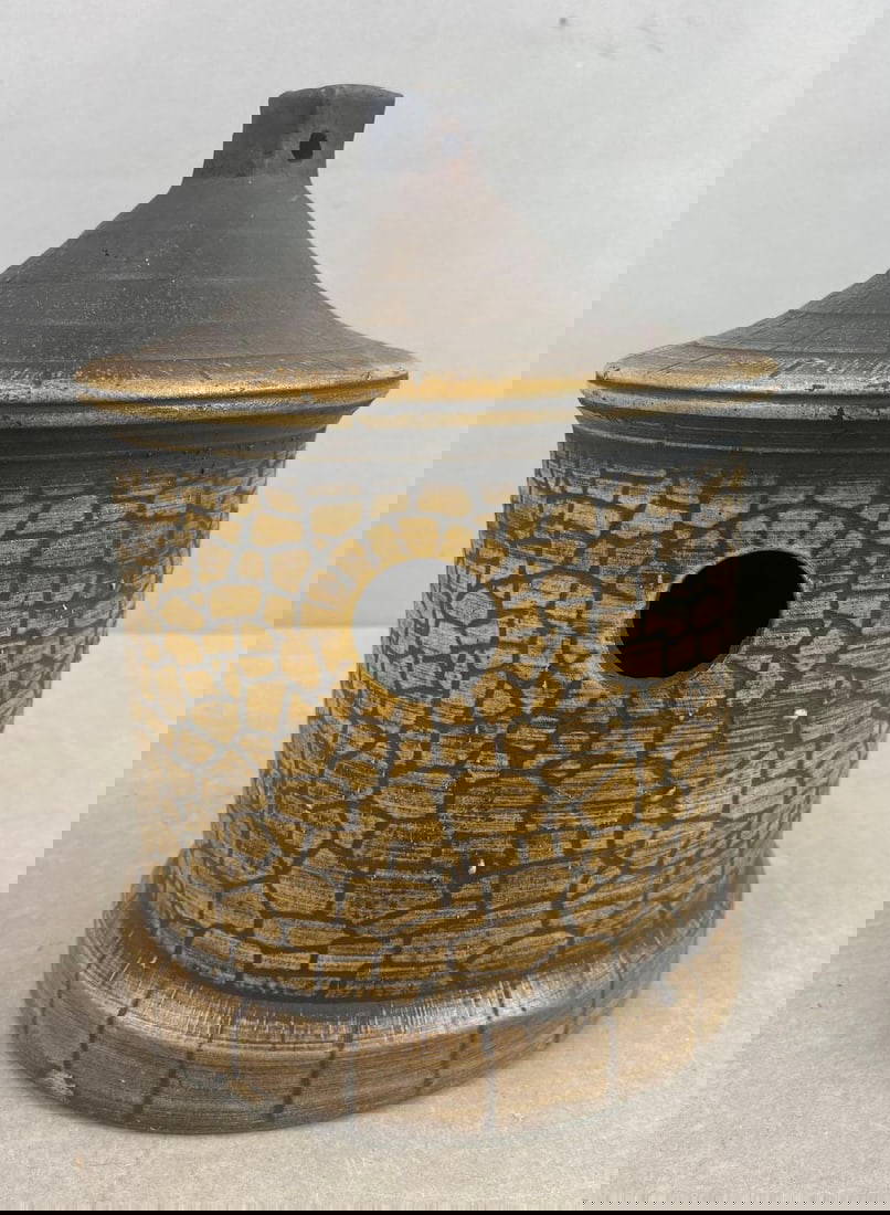 Reproduction Lunchtime Pottery Stoneware Bird House Auction