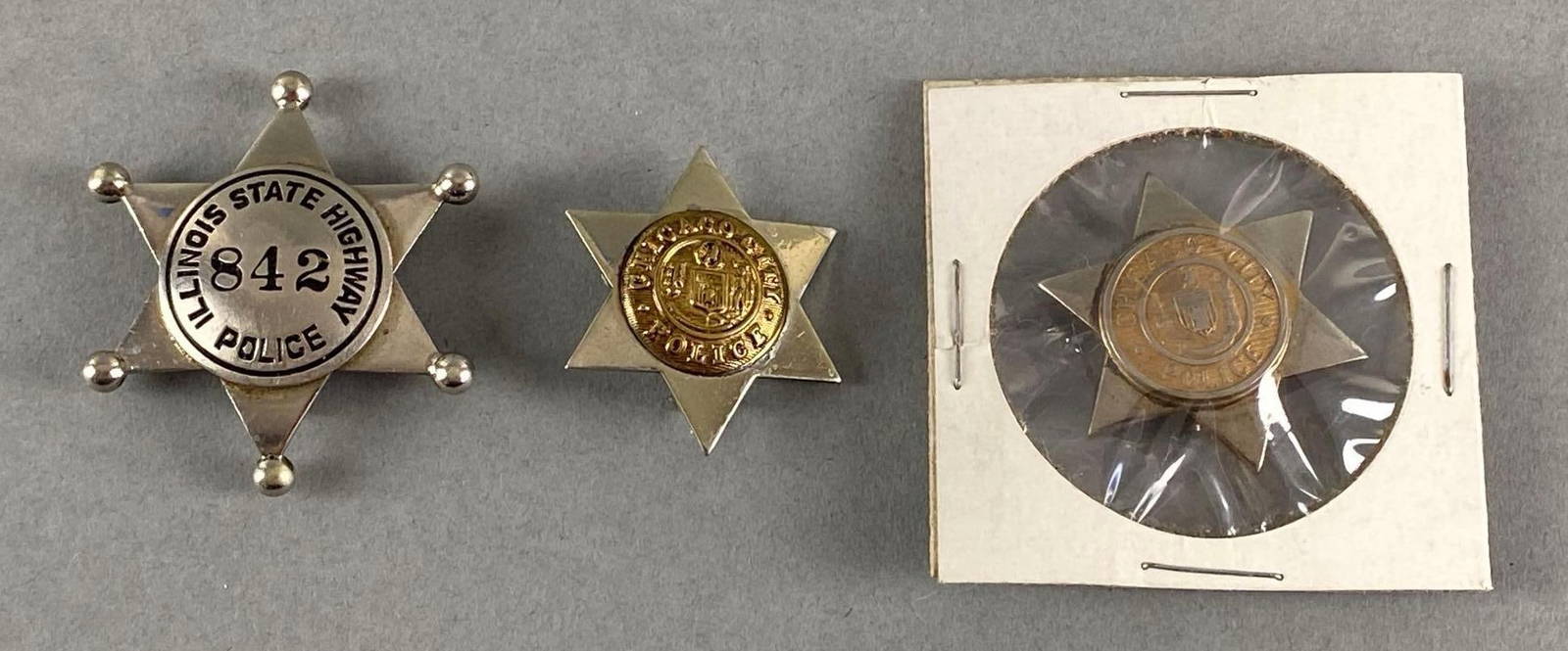 Group Of 3 Illinois Police Badges Auction