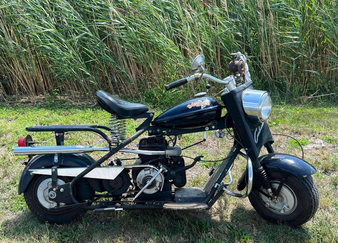 1958 Cushman Eagle Scooter - Owned By Dave Ohrt Auction