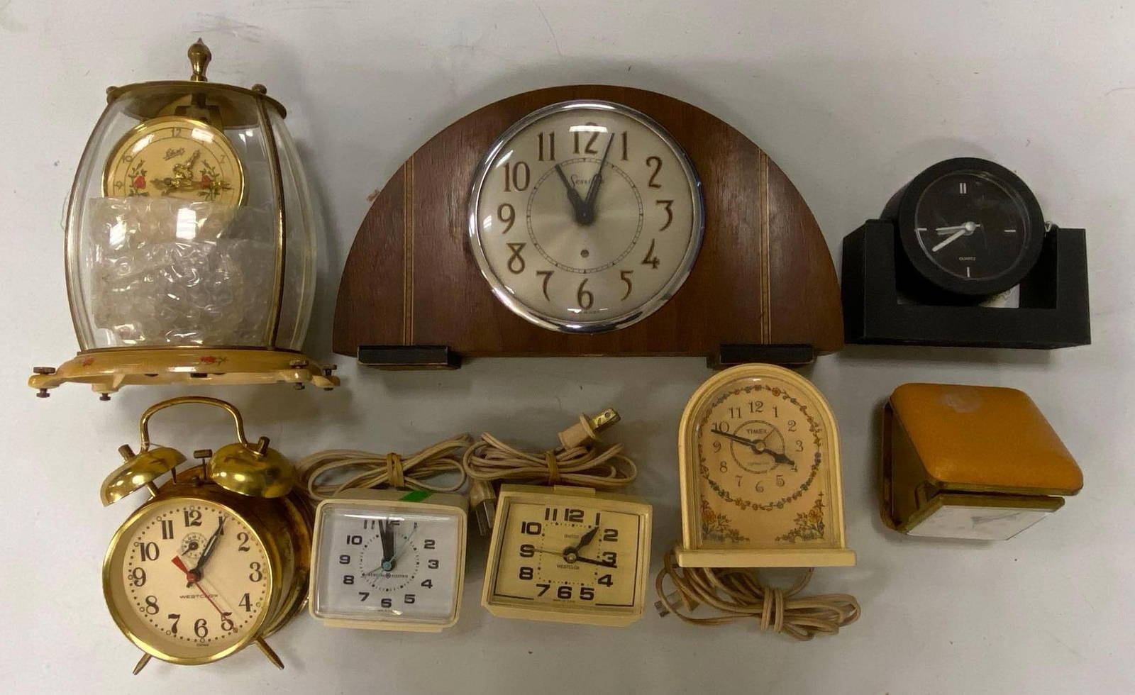 Group Of Clocks Auction
