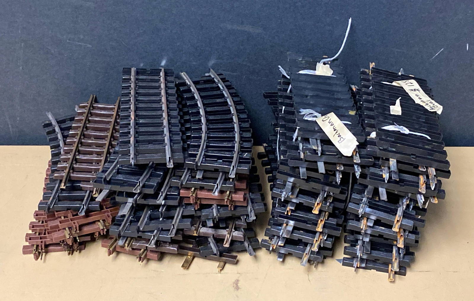 Group Of Assorted G Scale Train Tracks And More Auction