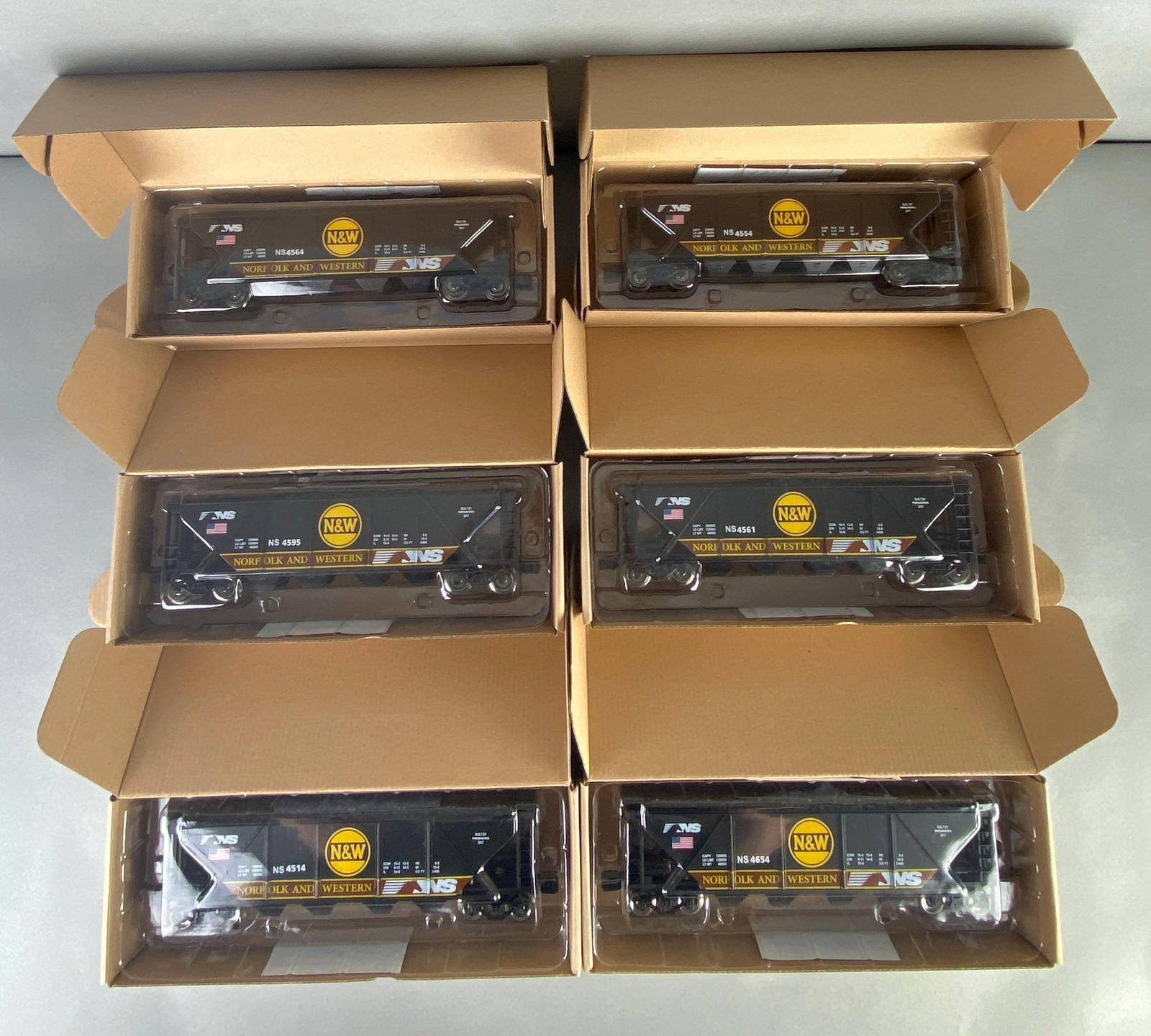 Group Of 6 Menards O Scale N And W Train Hopper Cars Auction