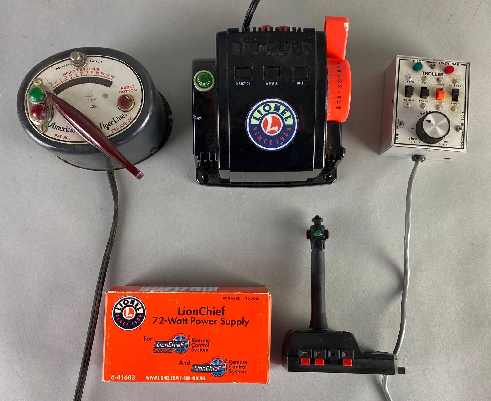 Group Of Model Train Controllers And More Auction