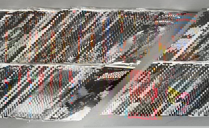 Group Of 100+ Marvel / Max Comic Books