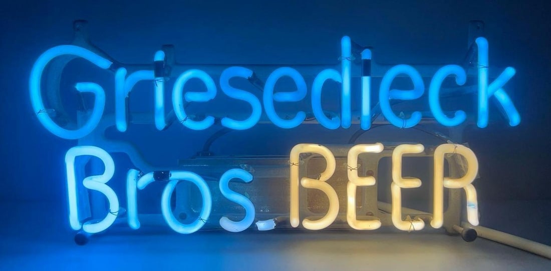 Vintage Griesedieck Bros Light Up Advertising Neon Beer Sign