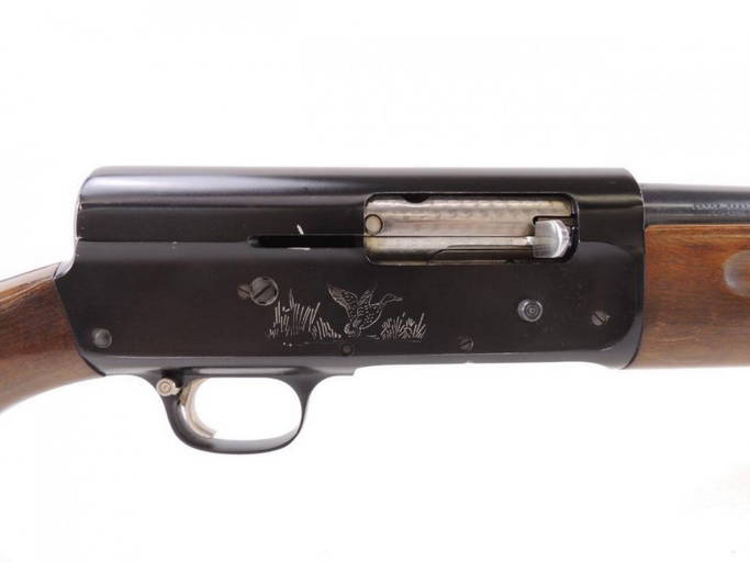 Savage Arms Model 750 12 Ga Semi Automatic Shotgun