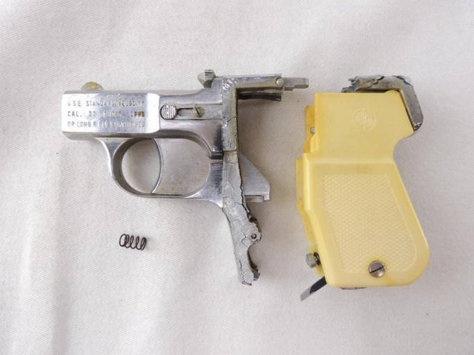 Eig Italian Derringer .22 Cal 4 Shot Pistol For Parts