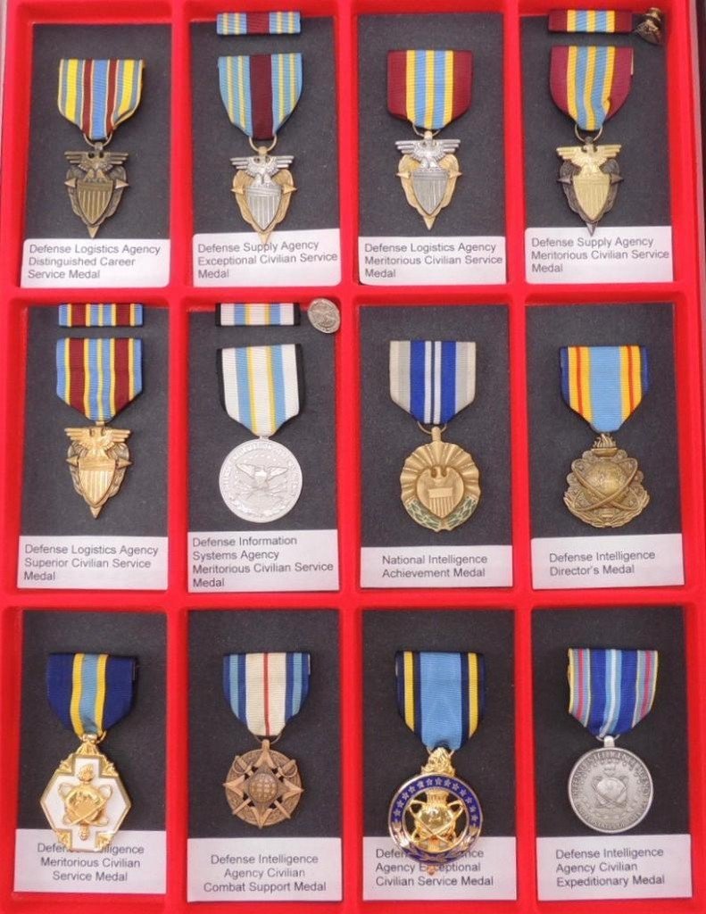 Group Of 12 U.s. Defense And Intelligence Medals