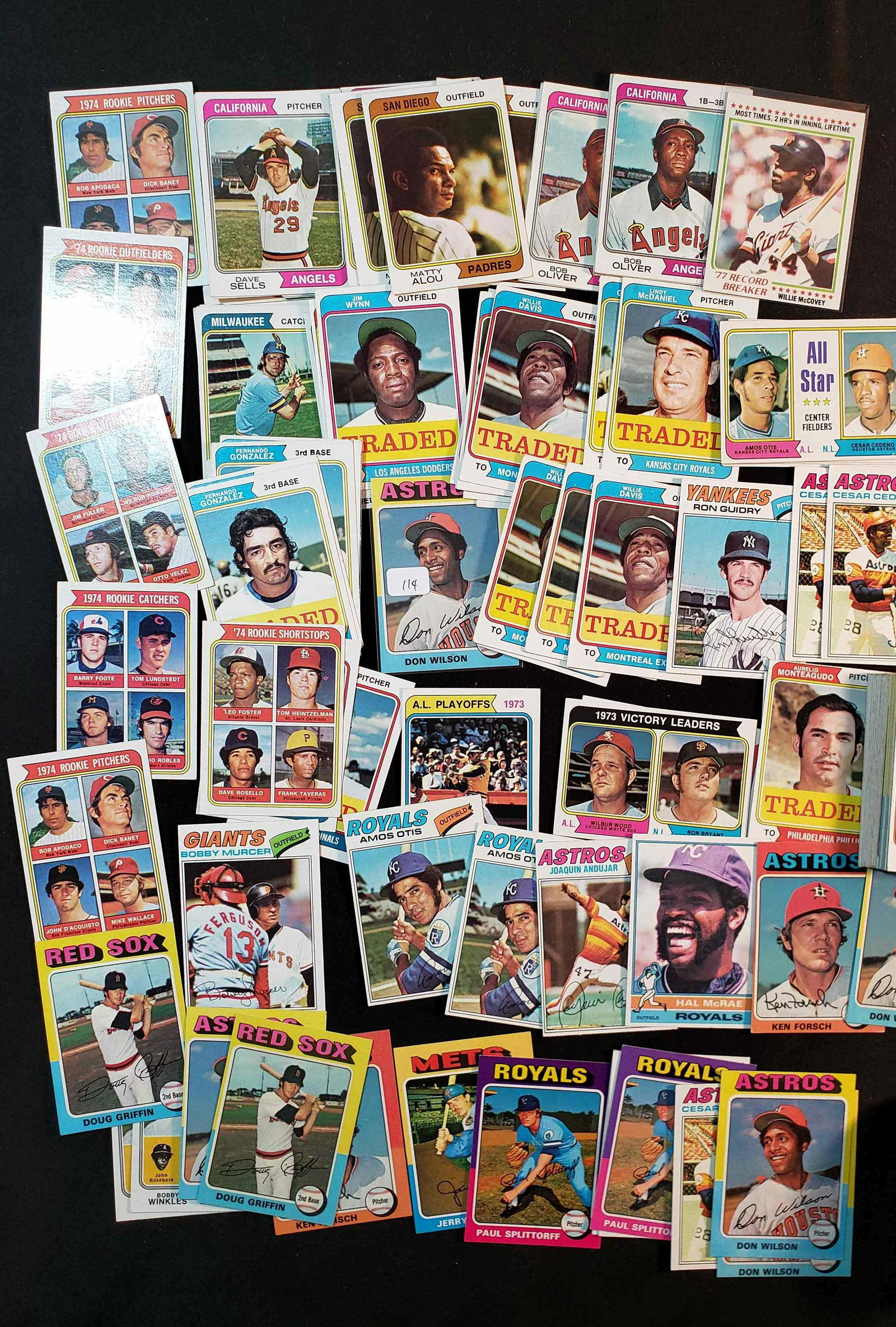 Vintage Baseball High Grade 1970's Card Lot