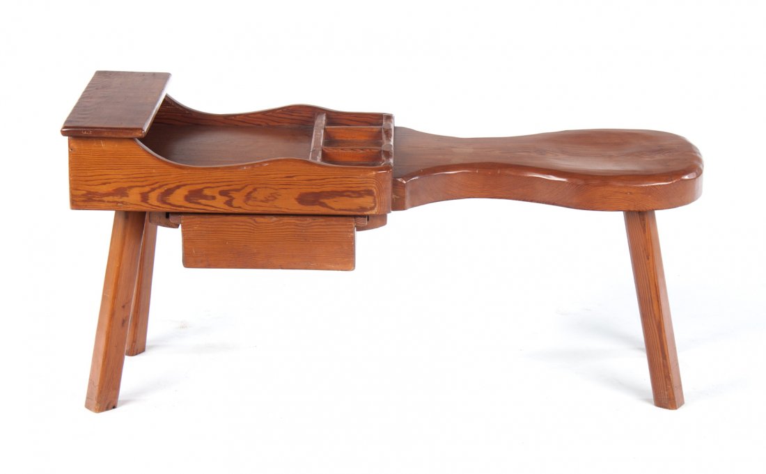 Reproduction pine cobbler's bench coffee table
