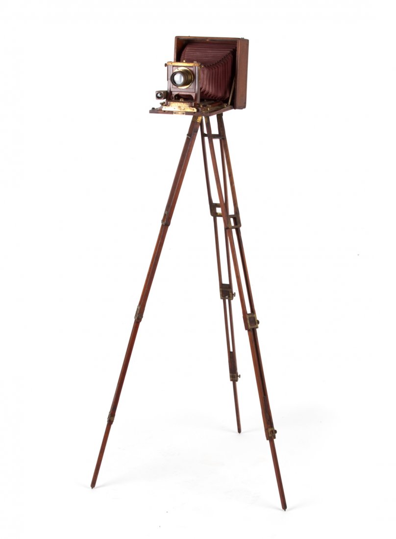 Folmer & Schwing camera and tripod