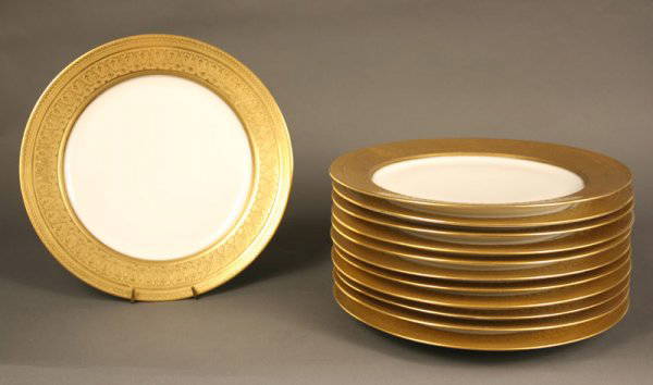 Set Of 12 Jesse Dean Dinner Plates Gold Border