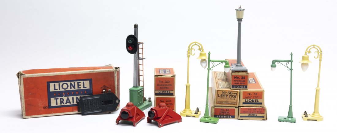 Eight Lionel Train Accessories