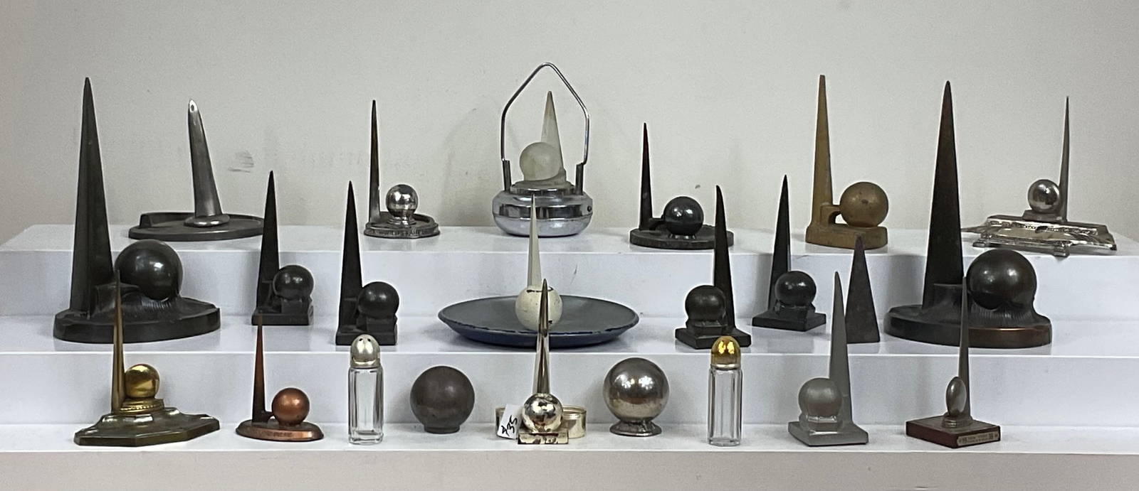 1939 World's Fair - Trylon And Perisphere (23 Total) Auction