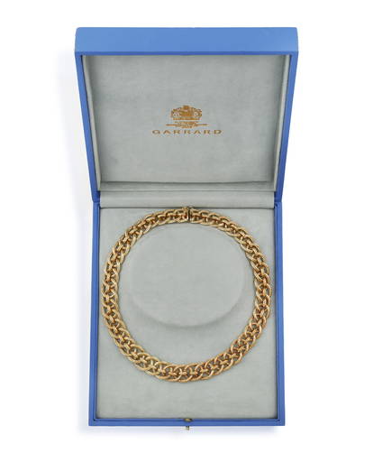 A GOLD NECKLACE, BY GARRARD, CIRCA 1990 Designed as a continuous series ...