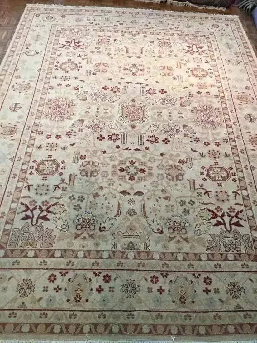 Buy A Handwoven Pakistan Wool Rug | Winter Park Gallery In Fl