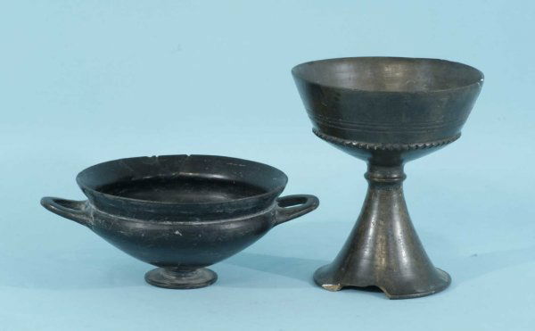 25: ETRUSCAN BUCCHERO WARE VESSELS, CIRCA 700 B. C.