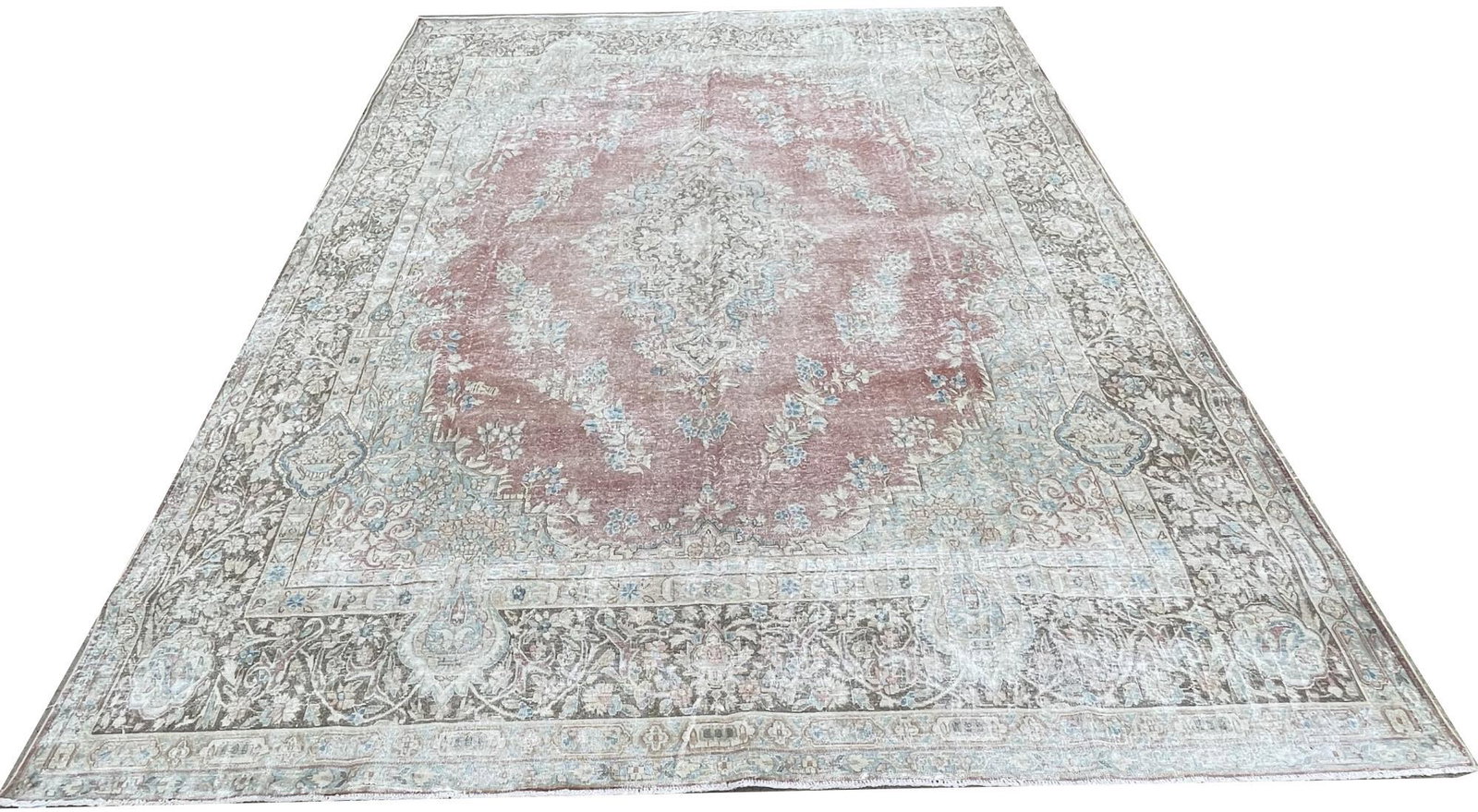 Persian Kiman Vintage Rug Auction