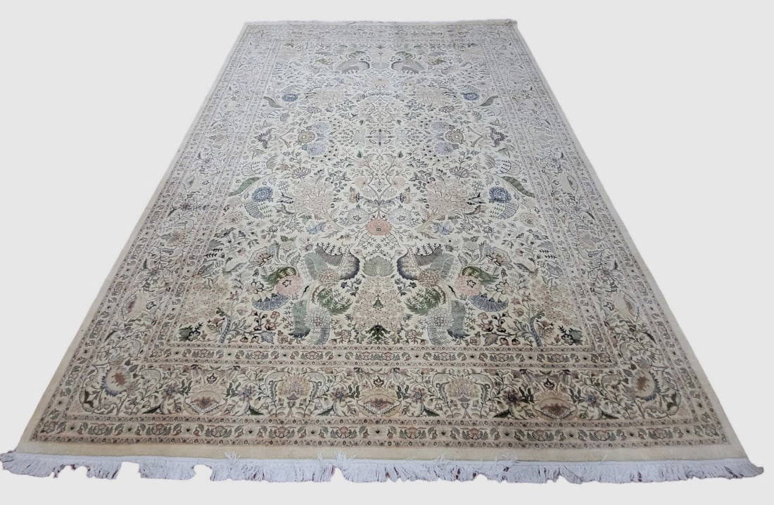 168 X 120 Hand Knotted Persian Rug Auction