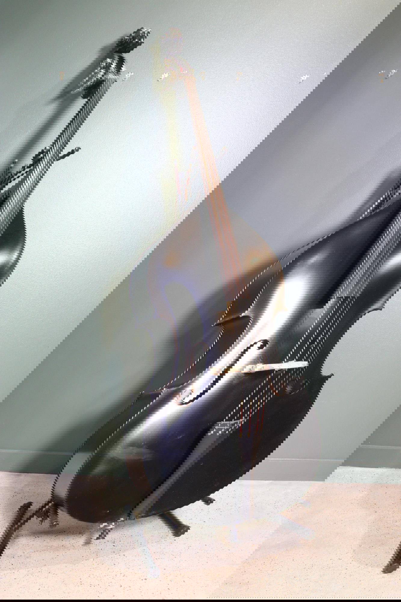 Large Cello/base Auction