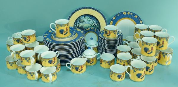 87-PIECE FITZ & FLOYD "COQ DU VILLAGE" CHINA SET