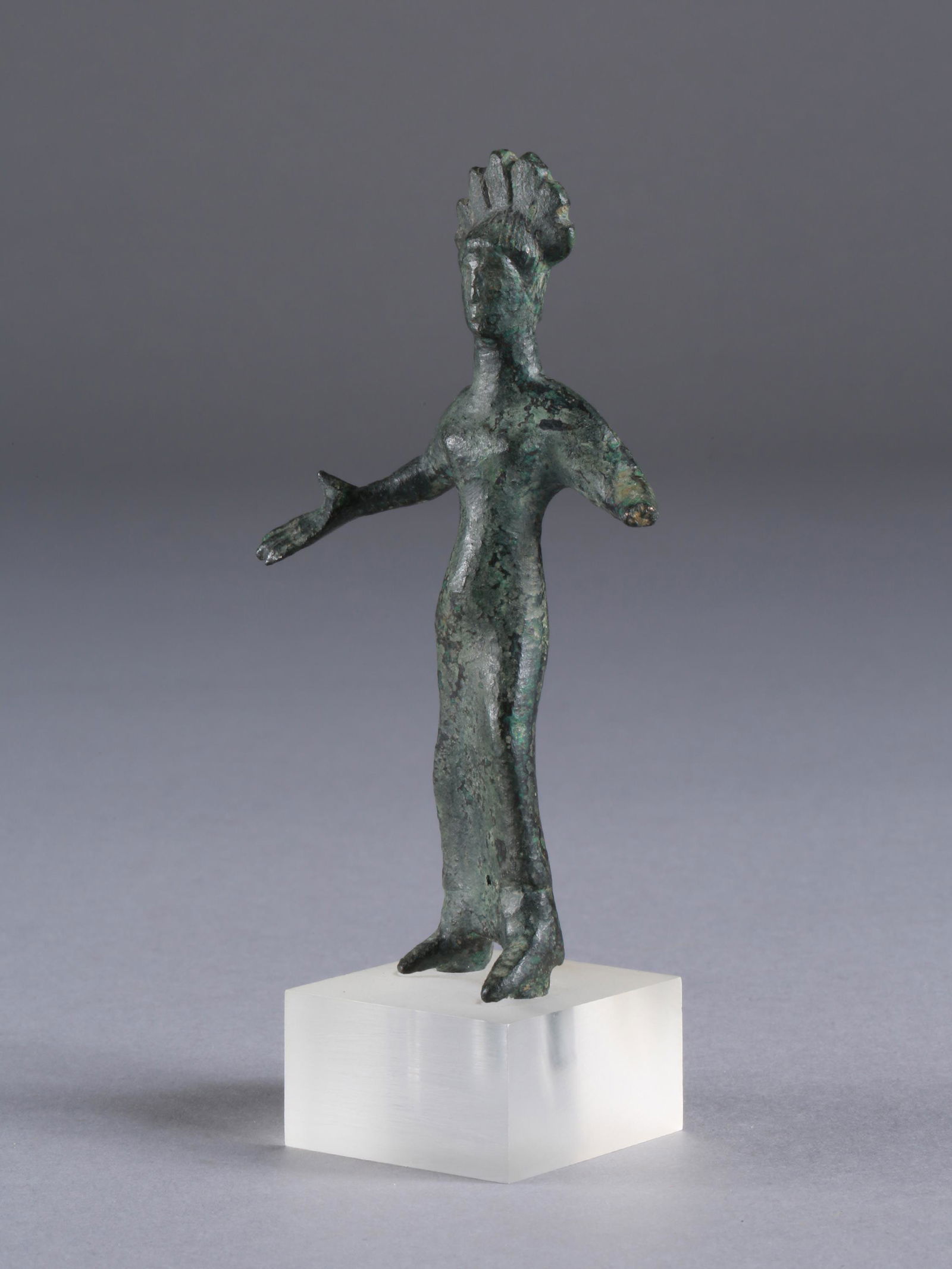An Etruscan Dancing Kore - Apr 17, 2020 | HAMMER AUKTIONEN AG in ...