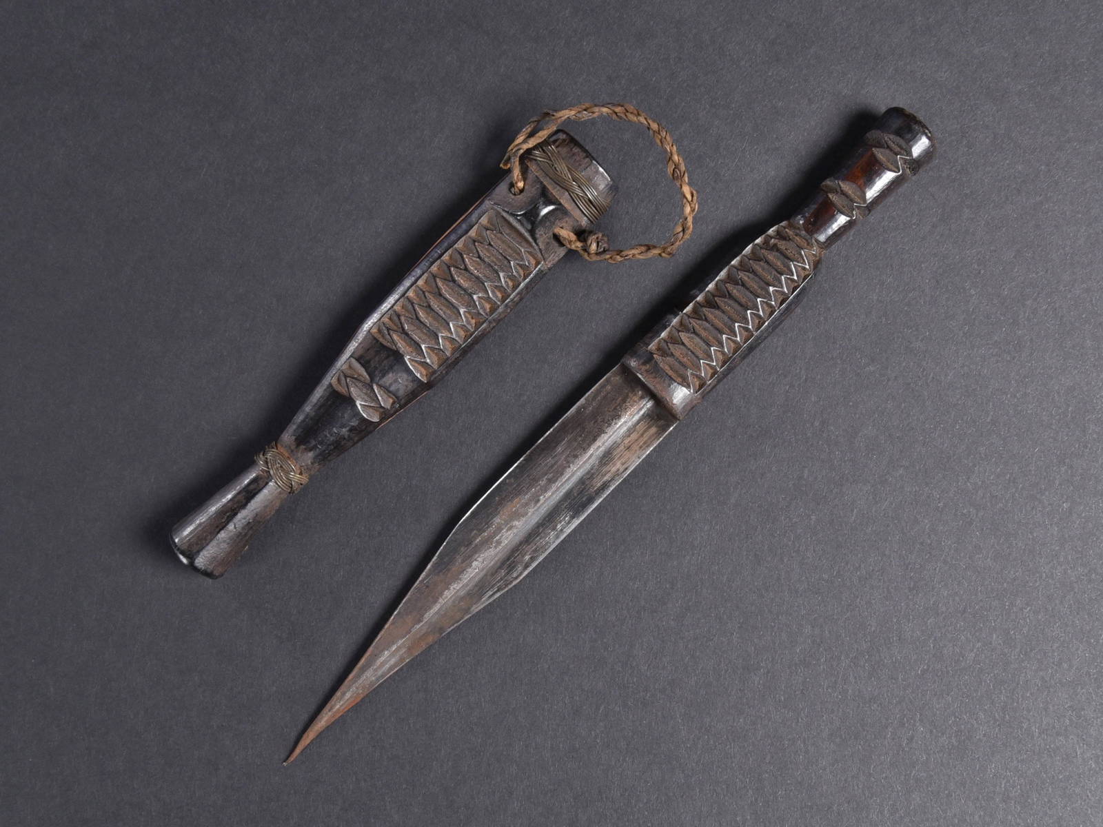 A Shona Dagger With Sheath, "bakatwa" Auction