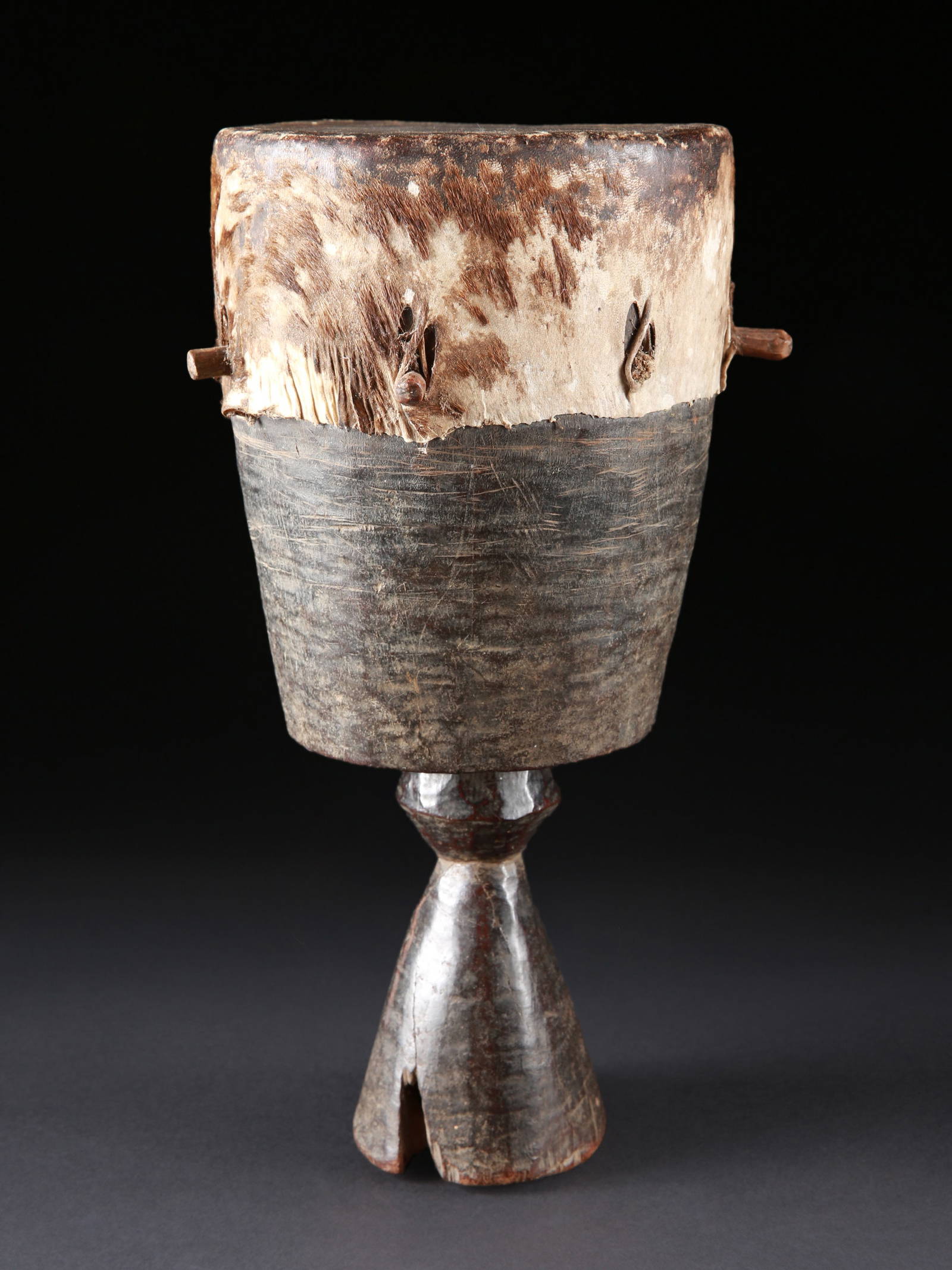 A Makonde Drum, "likuti" Auction