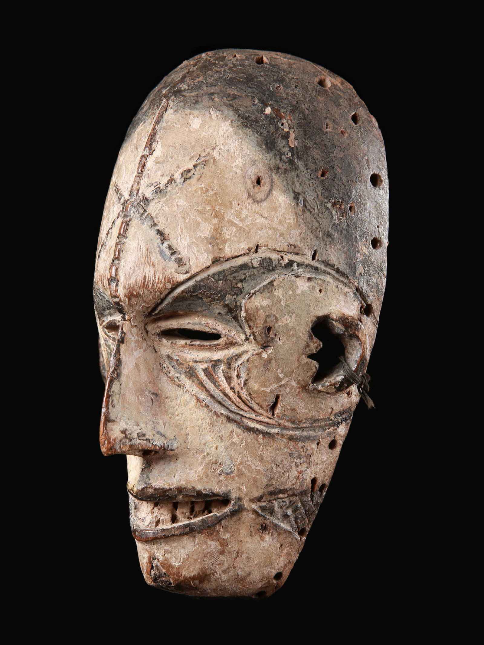 An Igbo Mask, "agbogho Mmwo" Auction