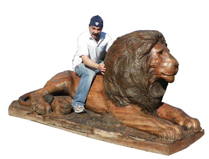 World Class Lifesize Carved Wood Lion Statue 2114