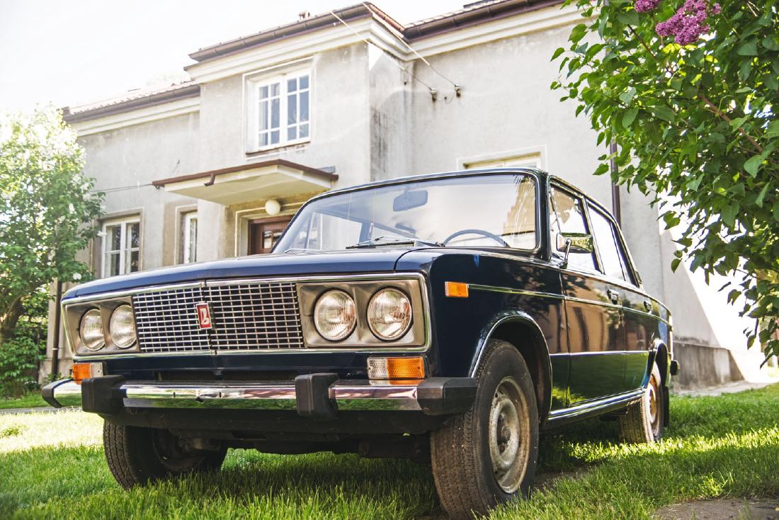 LADA 1500S, 1981; Excellent condition; classy livery;