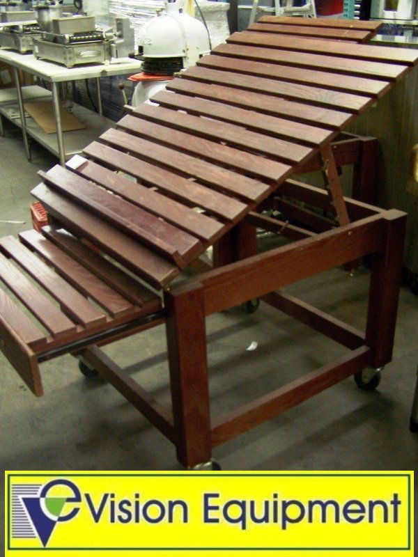 Wooden Euro Produce Display Table Adjustable